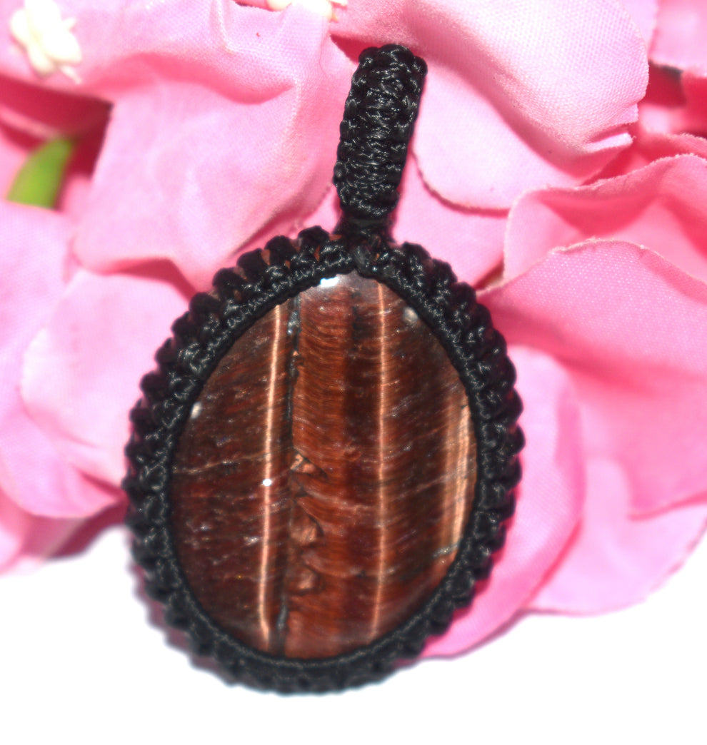 Very Rare & Natural Red Iron Tiger Eye Cabochon Macrame {Thread} Penda ...